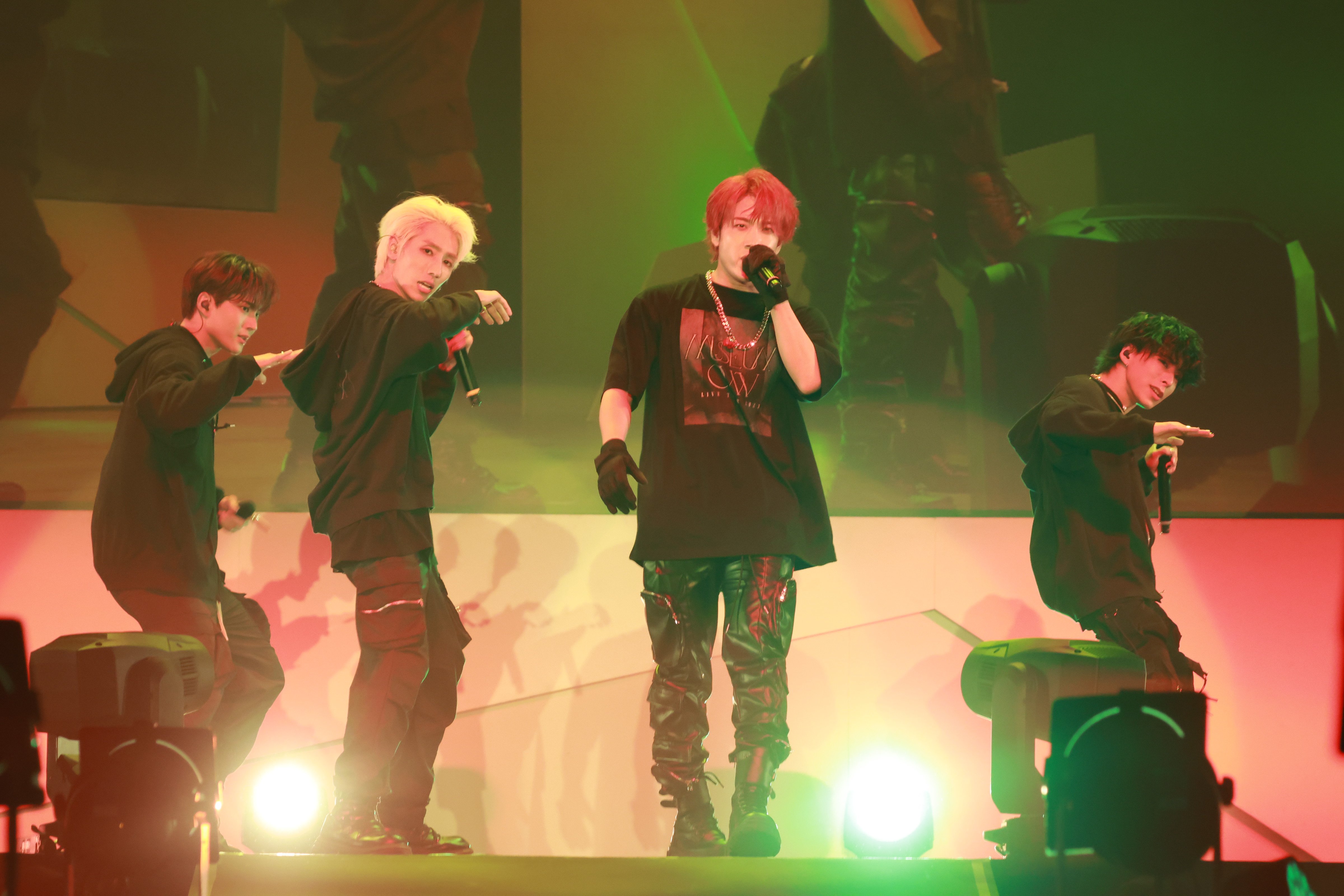 "OWV" 『OWV LIVE TOUR 2023 -MUSEUM- 』ファイナル公演 オフィシャルライブレポート | USENの音楽情報サイト「encore（アンコール）」